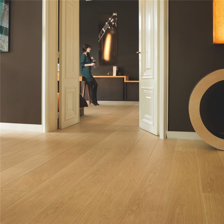 Suelos Laminados Roble barnizado natural - Quick Step Barcelona